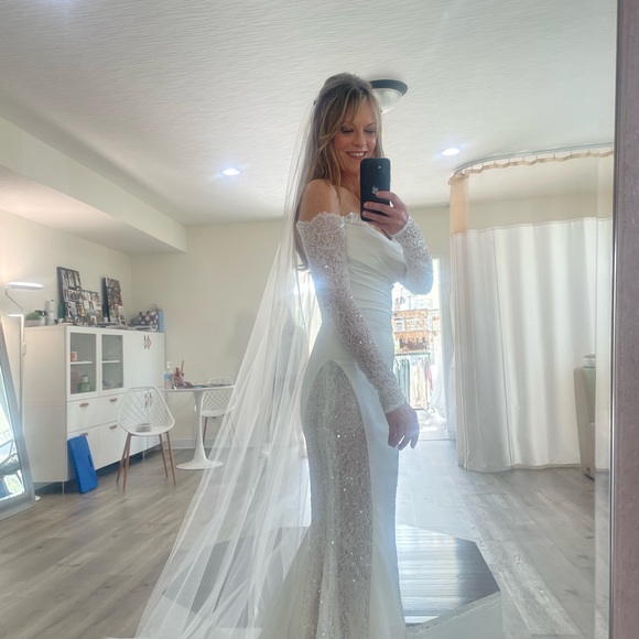 Dresses | 224 Eva Lendel Envy Wedding Gown | Poshmark